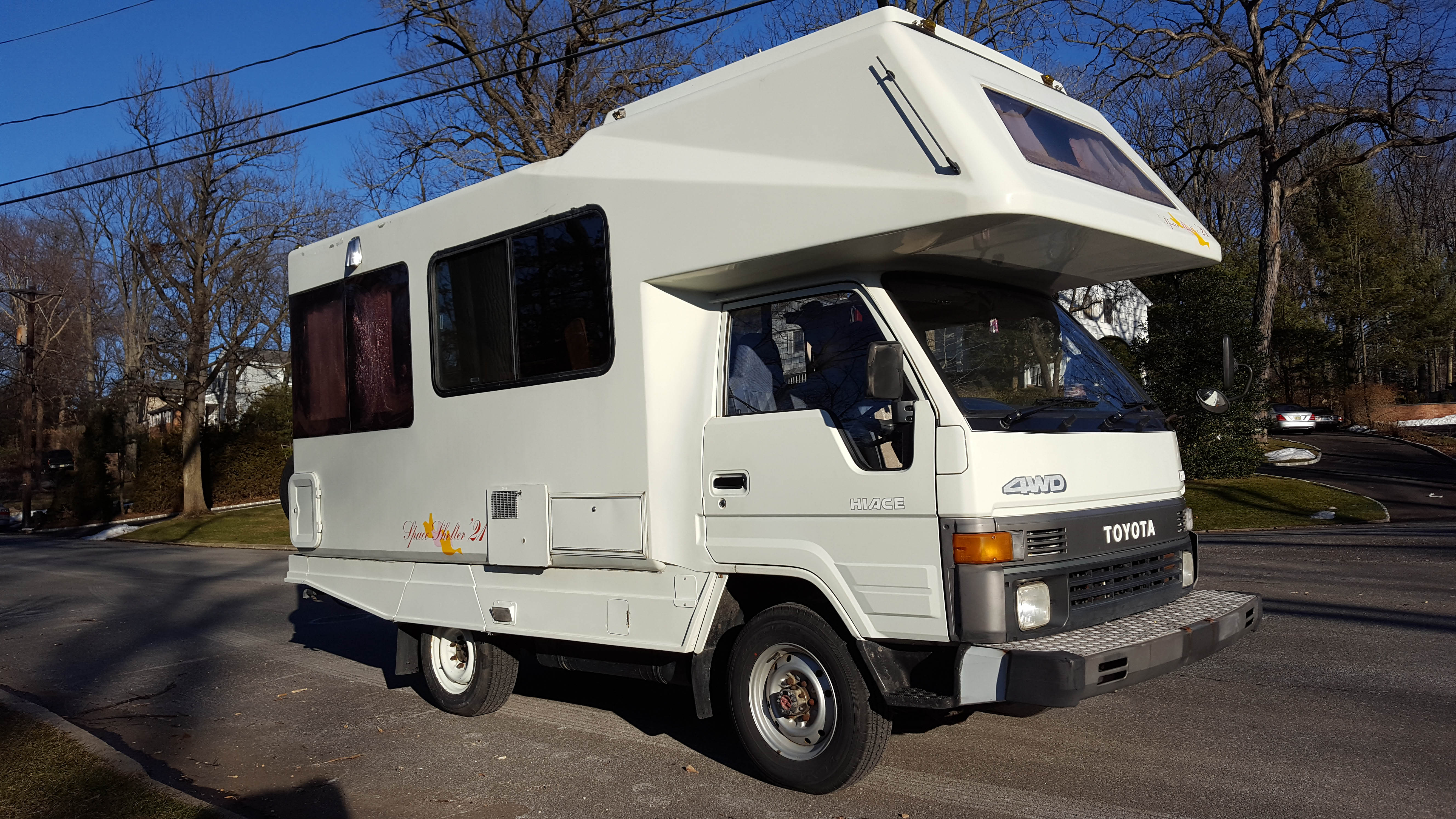 1990 Toyota HiAce Camper - OttoEx