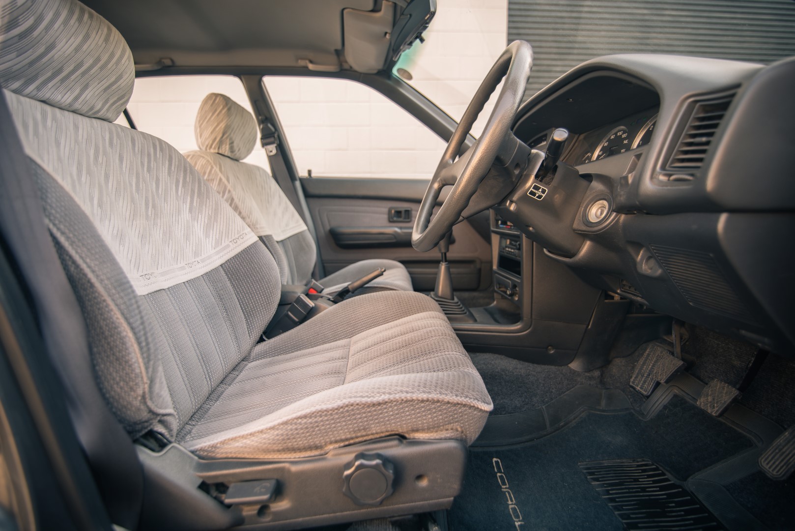 1991 Toyota Corolla XE Saloon - OttoEx