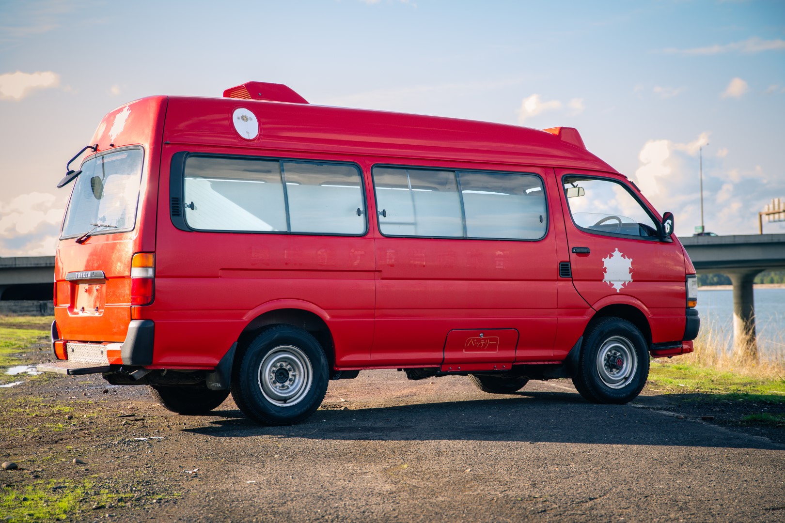 1992 Toyota Hiace Fire Ambulance - OttoEx